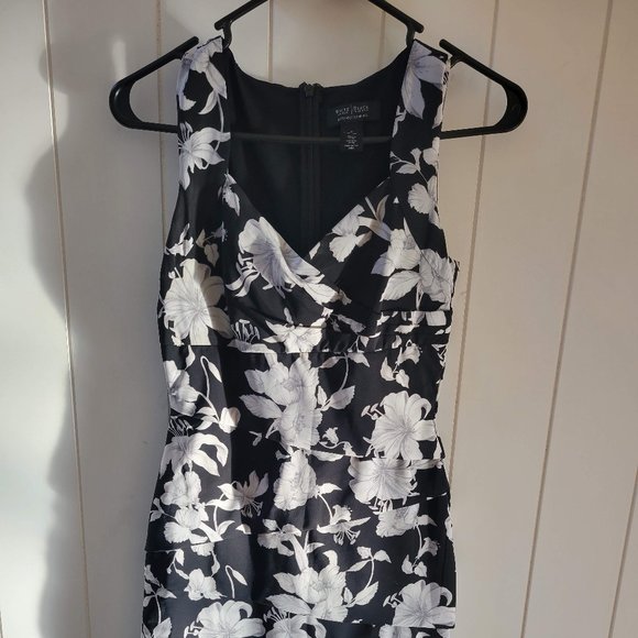 White House Black Market | Dresses | White House Black Market Black And White Floral Pattern ...